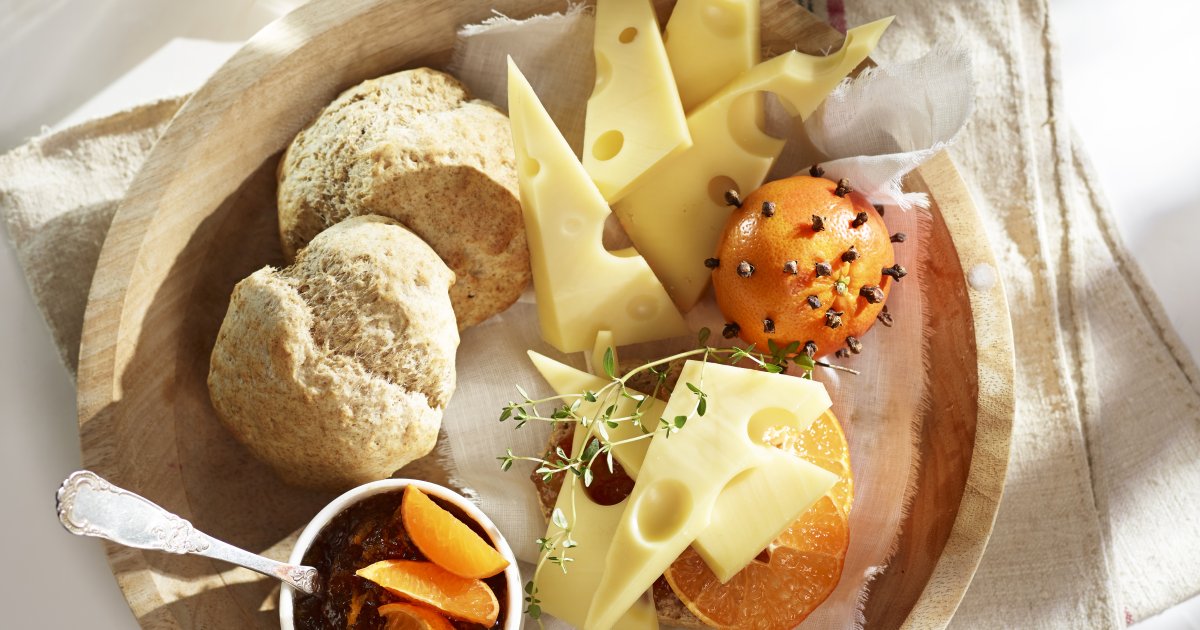 Scones mit Jarlsberg® und Orangenmarmelade - Germany